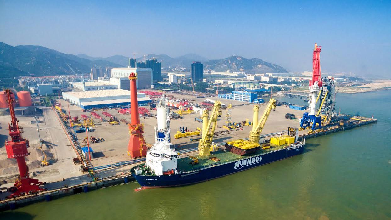 Huisman Celebrates 100th China Built Crane